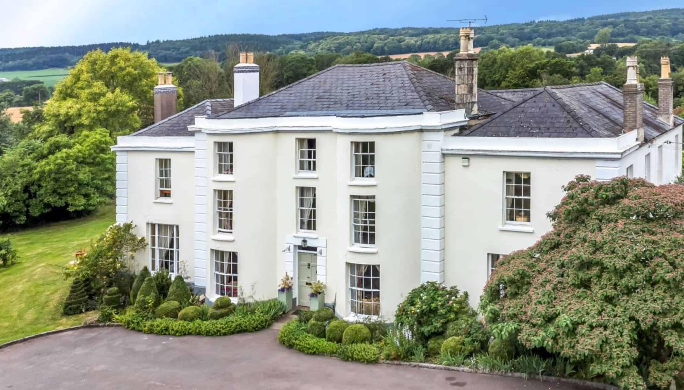 The Old Georgian Rectory, Gloucestershire | Sleeps 12 | Landed Houses