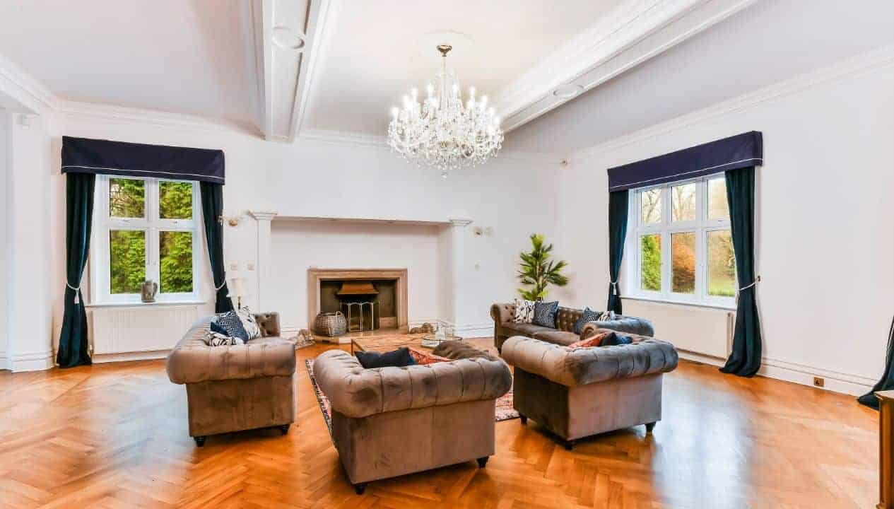 Kingswood Manor, Surrey | Sleeps 24 | Landed Houses