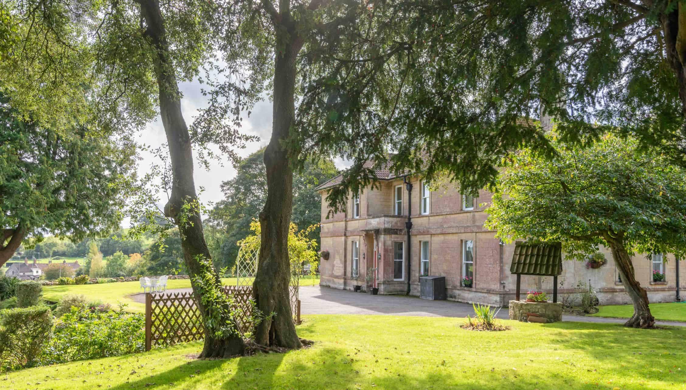 Cholwell Hall, Somerset | Sleeps 34 | Landed Houses