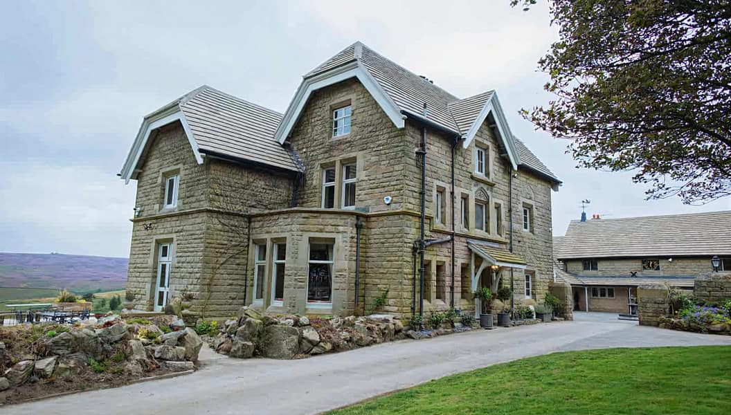 Moscar Lodge, Yorkshire | Sleeps 20 | Landed Houses