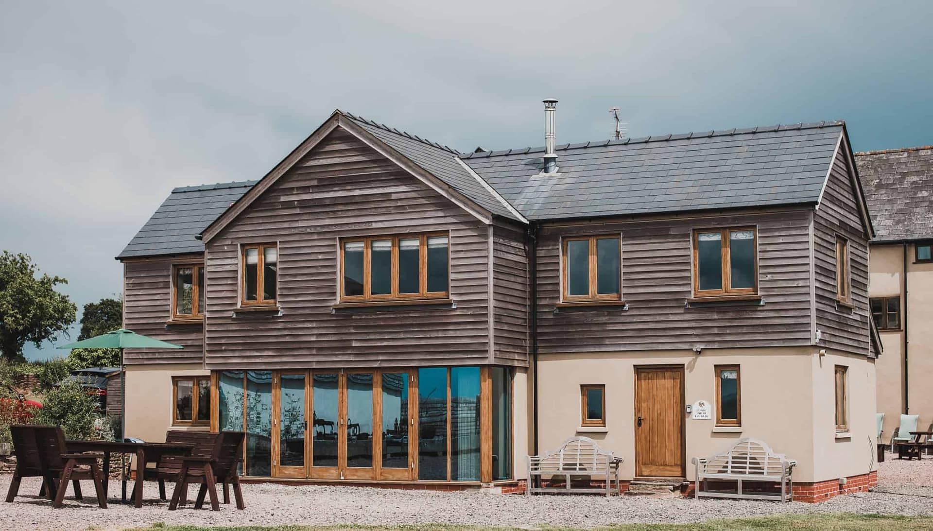 Lowe Farm, | Landed Houses